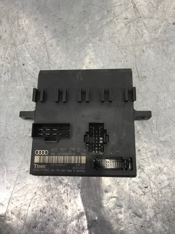 Электронный блок управления Audi A8 4E8 BFM