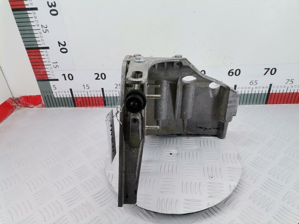Кронштейн ТНВД Opel Signum 55196092 арт. 1749571