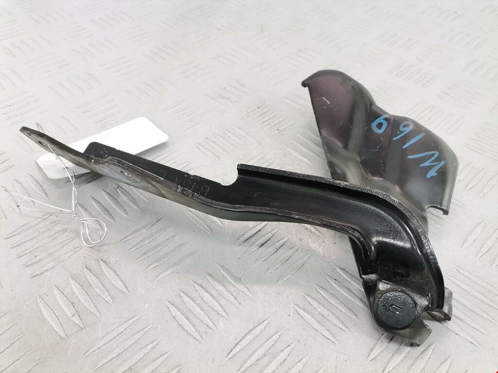 Петля капота левая Mazda CX-3 (DK) D10E52420 арт. 1764756