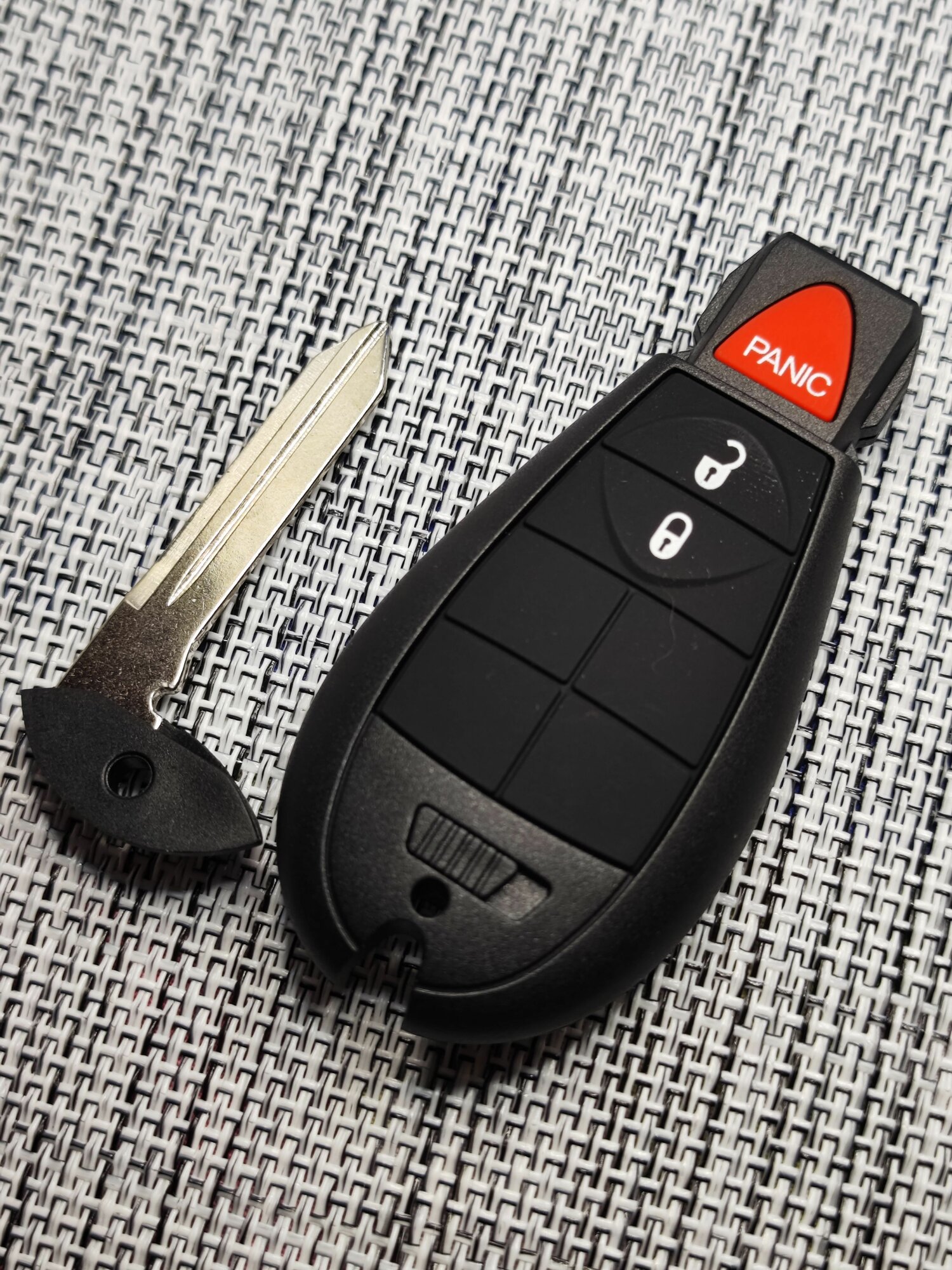 Ключ зажигания для Dodge Grand Caravan Додж Гранд Караван 433 мгц id46