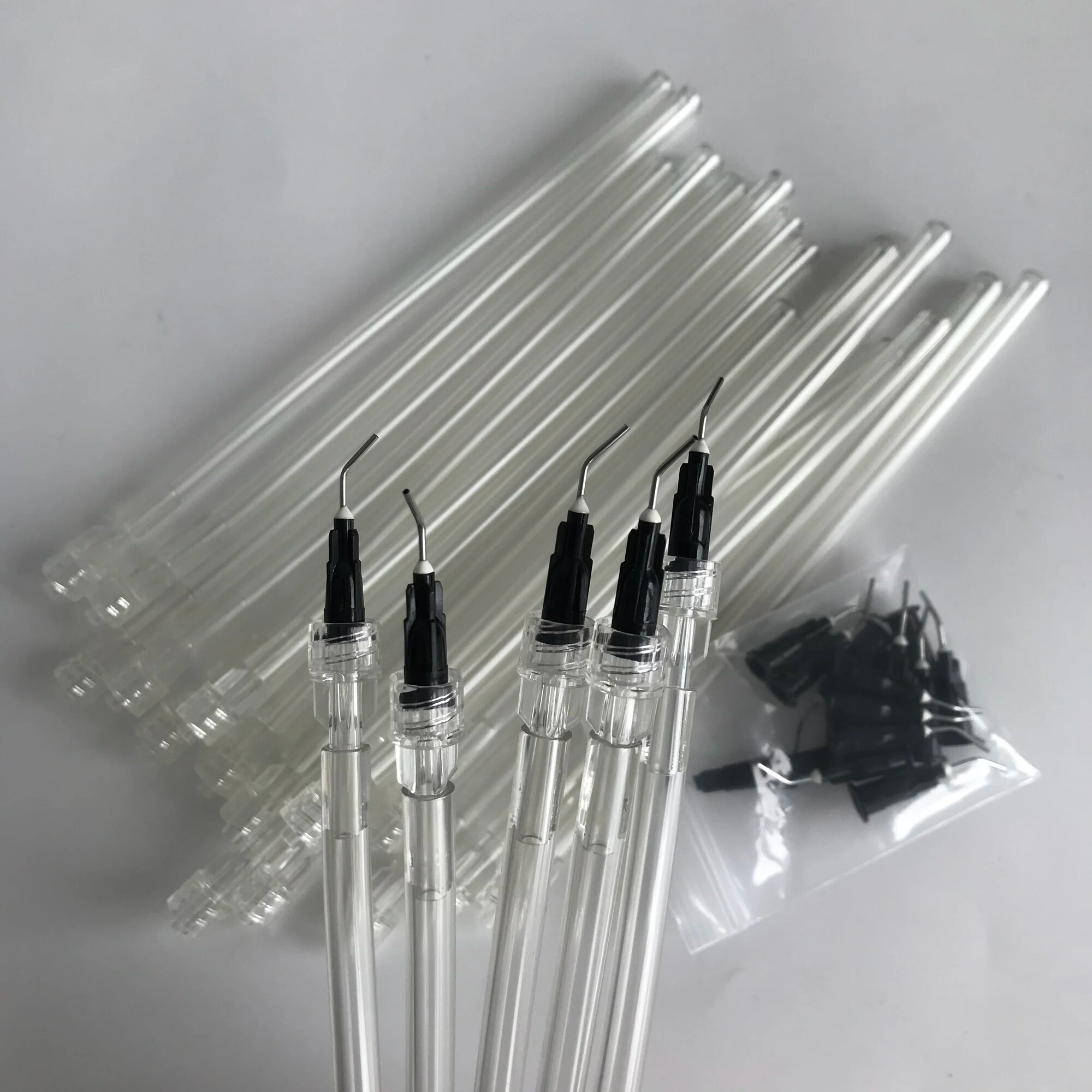 Стоматологический одноразовый слюнявчик аспиратор всасывающий предварительный изогнутый 20 г Syring NeedleTip