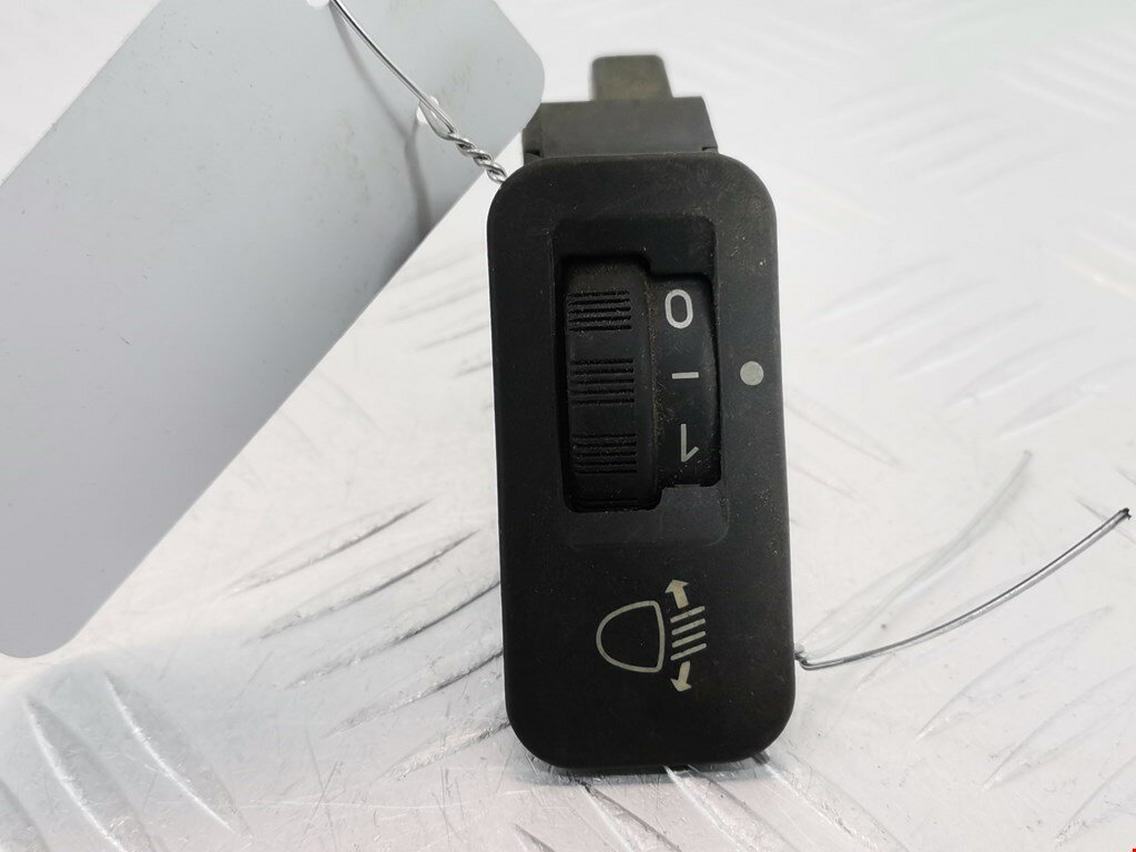 Кнопка корректора фар Peugeot 206 6554T7 арт. 1595805