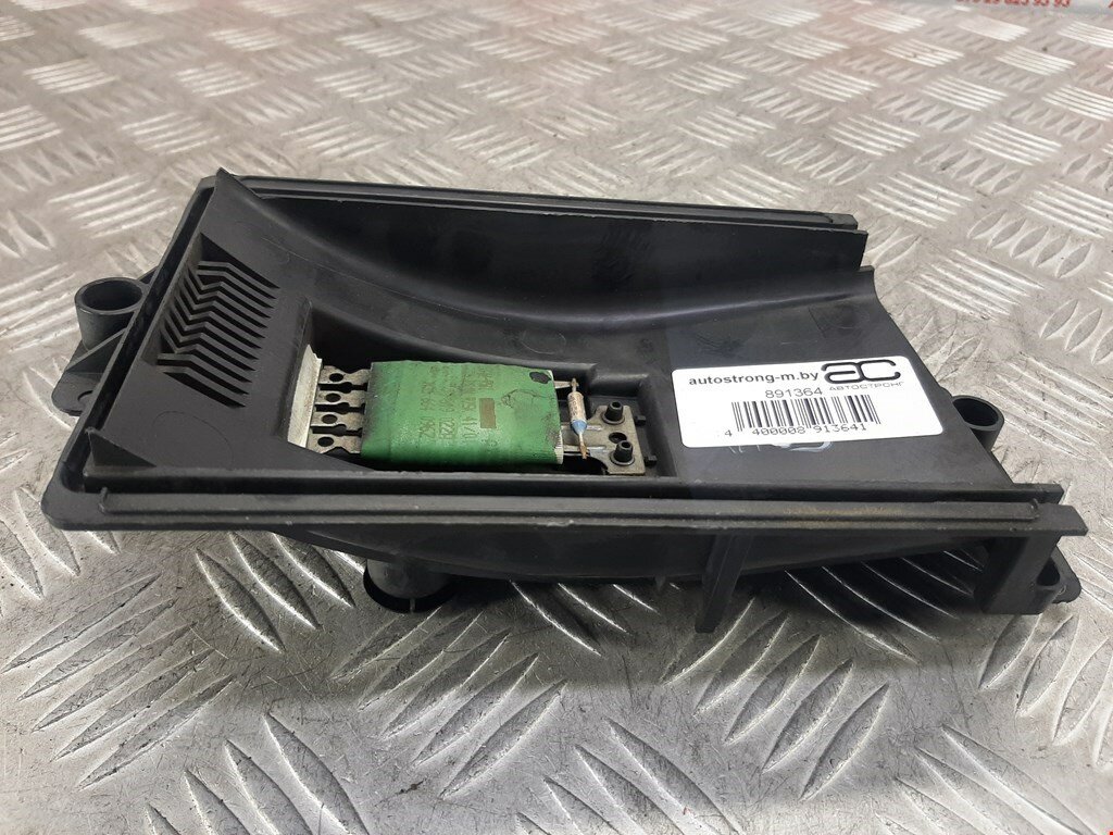 Сопротивление печки (резистор отопителя) Volkswagen Golf 4 1J0819022A арт. 891364