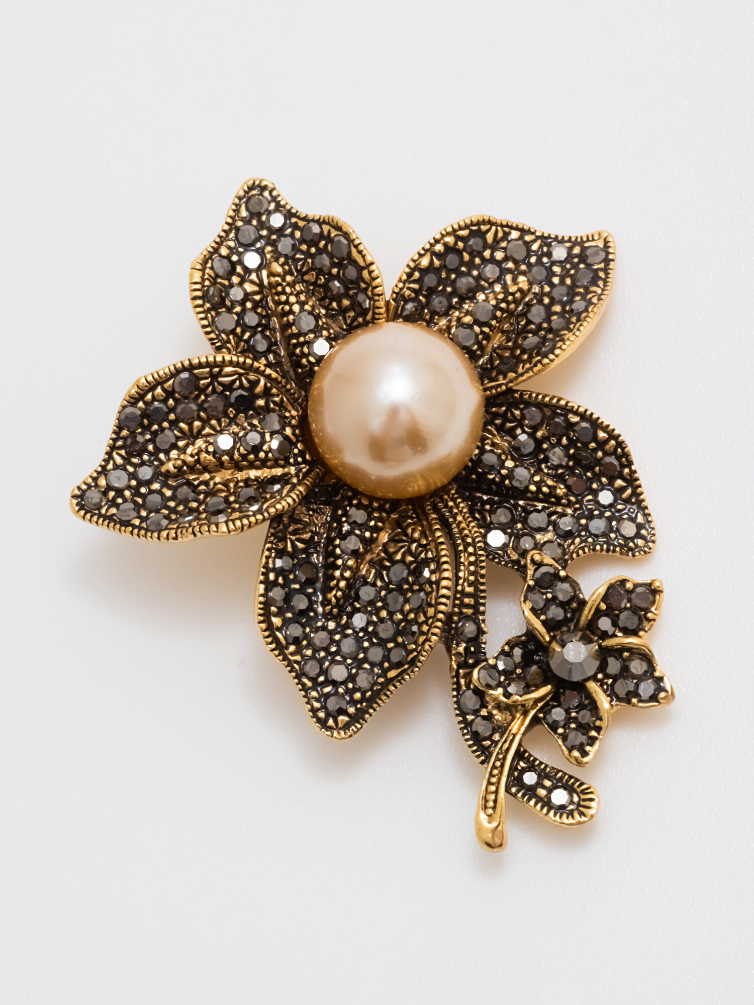 Брошь, жемчуг имитация