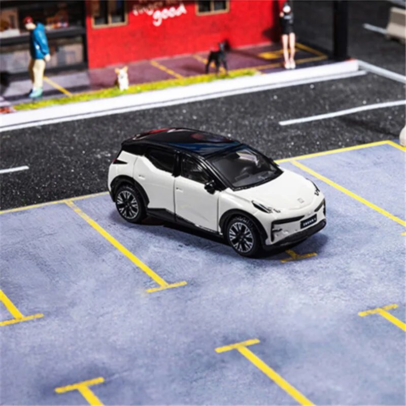 Модель автомобиля Zeekr X White 1:64 Bburago