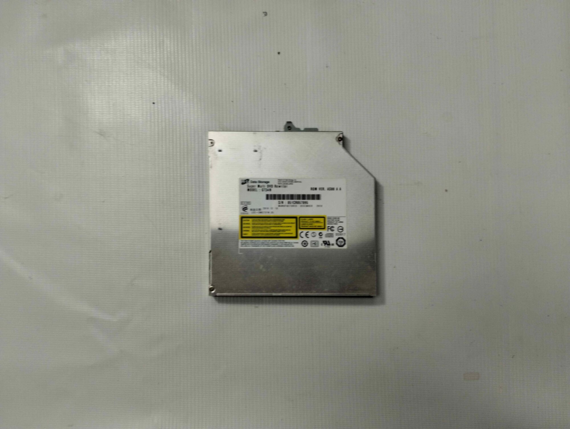 Привод DVD+RW Hitachi-LG GT34N