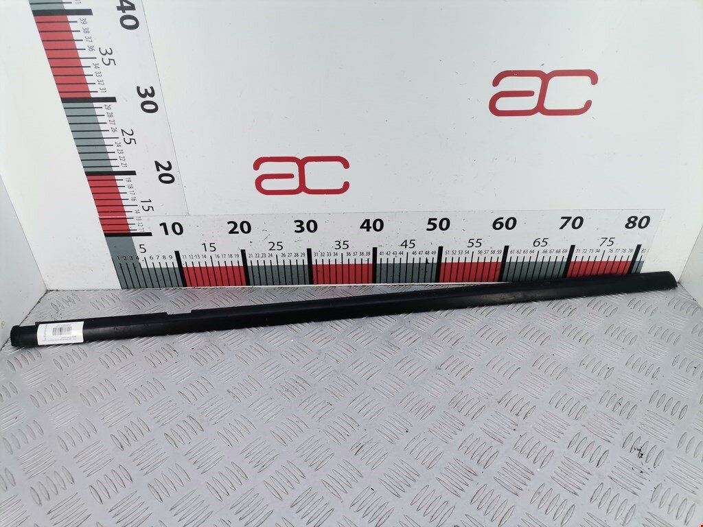 Накладка декоративная (молдинг) стекла двери задней правой Opel Vectra C 4696630117 арт. 2202732