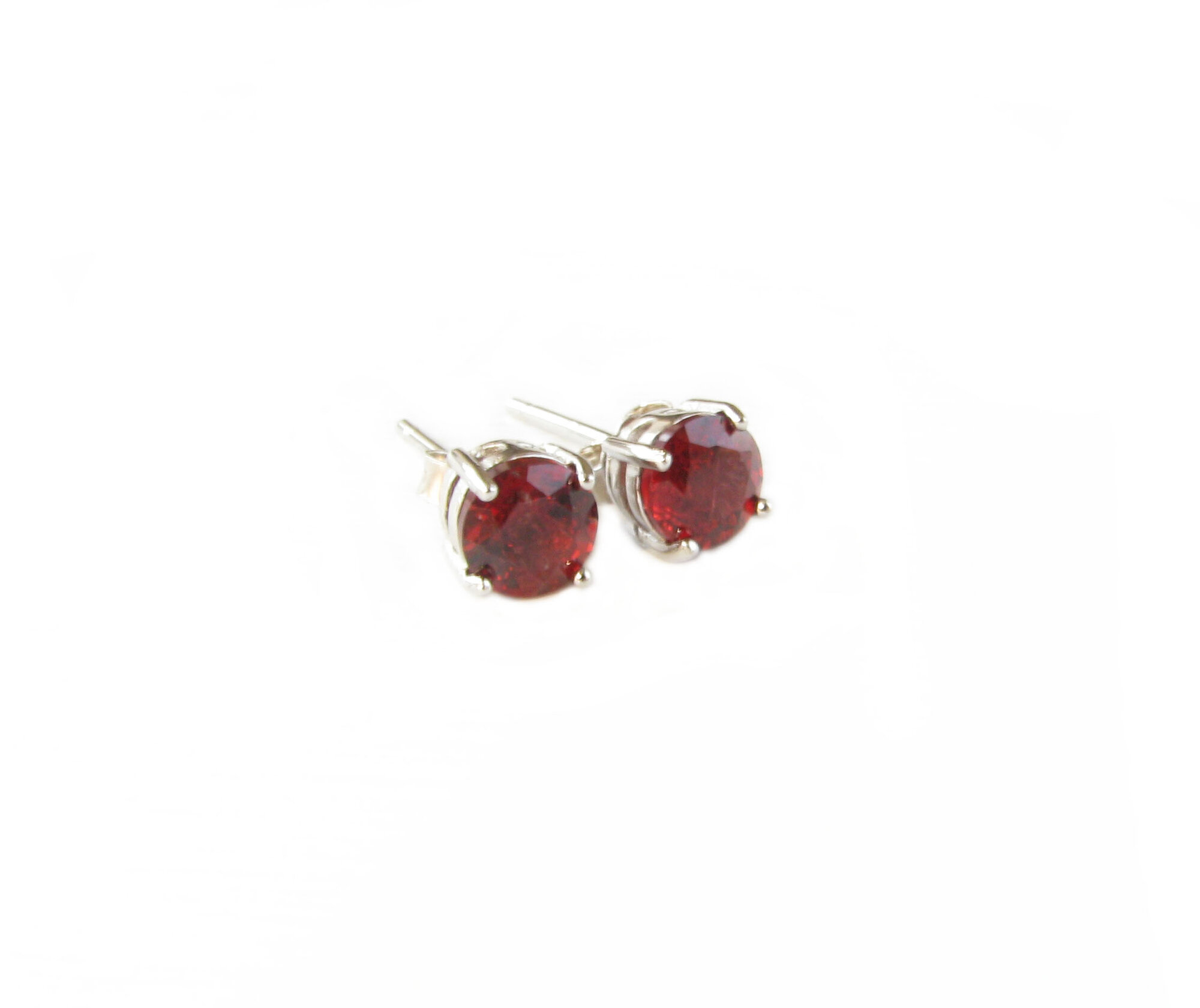 Серьги пусеты, гранат