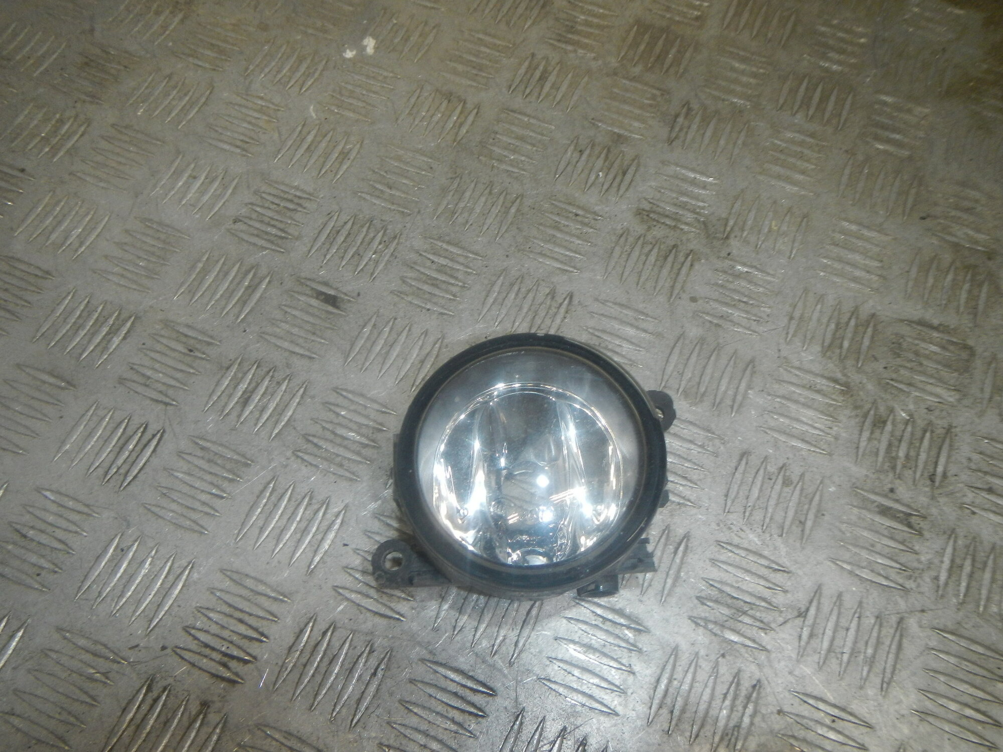 Б/У Фара противотуманная правая, Porsche (Порше)-MACAN (14-) PORSCHE MACAN (14-) Сломано 2 крепления. 578275 VAG арт. 89...