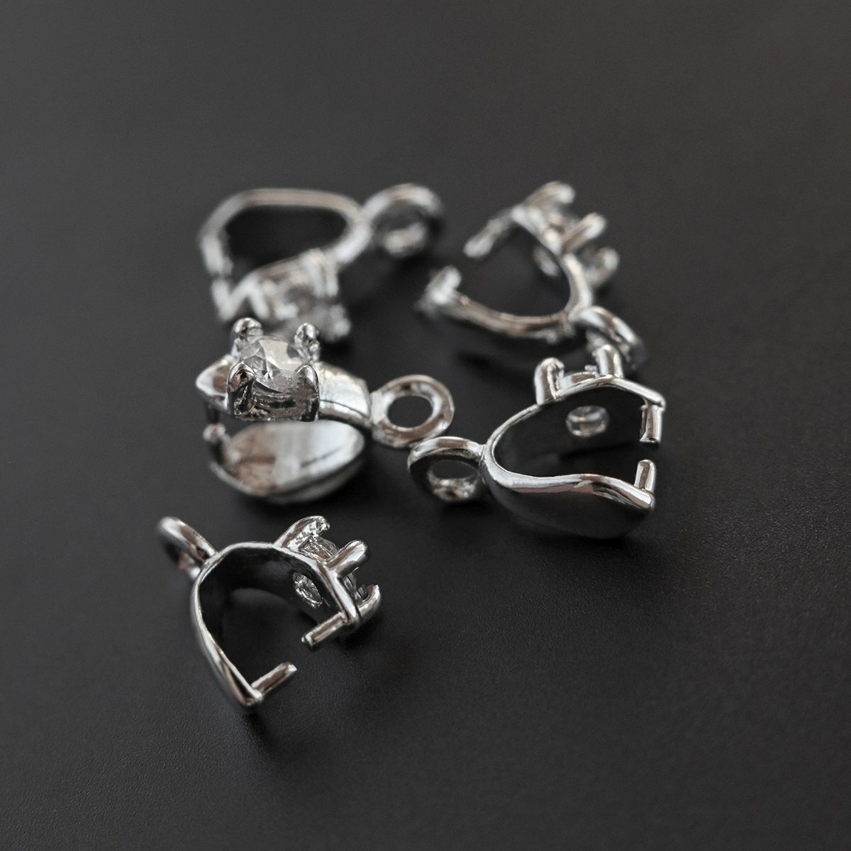 Бейл держатель для кулона подвески 4 шт, покрытие платина/цирконий, 9x3.5x7.5 мм