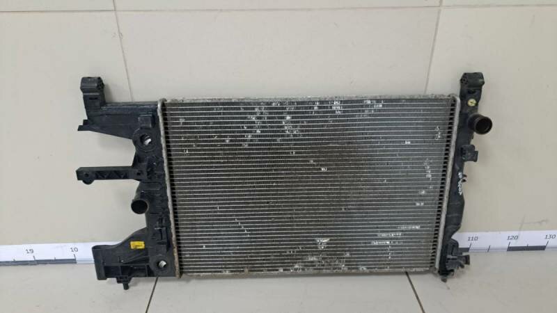 Радиатор охлаждения двигателя Chevrolet Cruze J300 2009-2016 кат.номер: 52422263