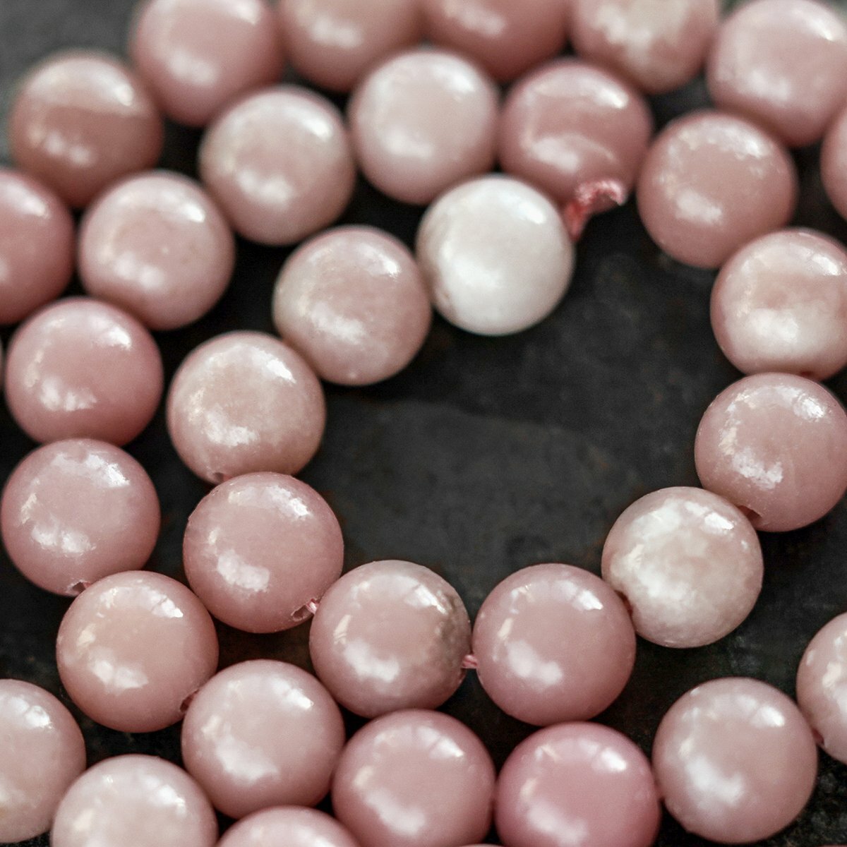 Опал Бусины натуральные 16 шт, цвет розовый, размер 8 мм