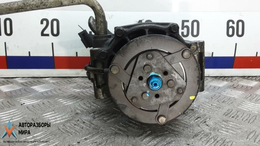 Компрессор кондиционера Citroen C-Crosser 2009 7813A091