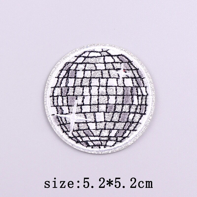 Нашивка диско-шар серебряная 5.2*5.2 см PE10303CT