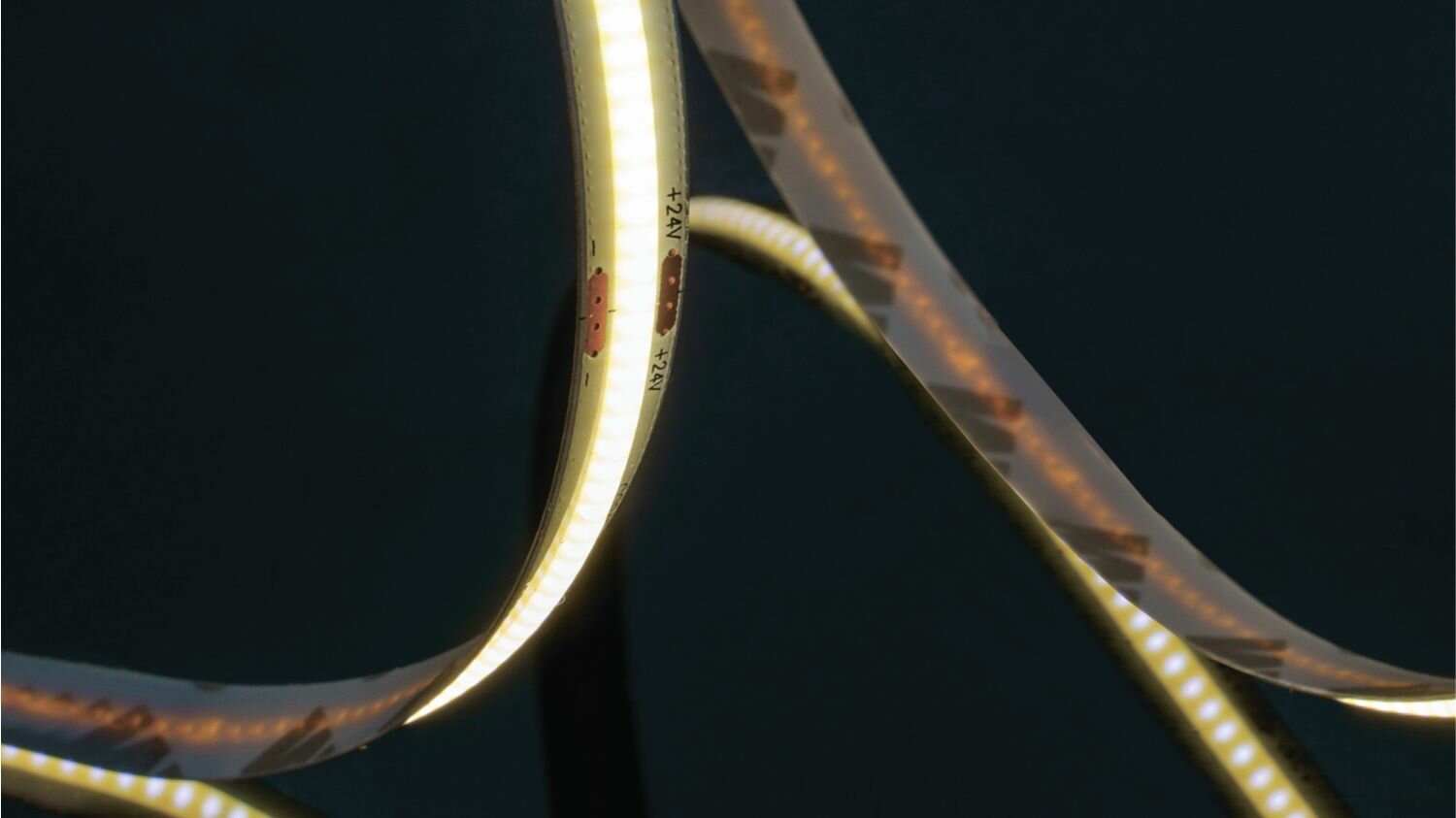 SWG PRO Светодиодная лента 4 в 1 COB, 840 LED/м, 18 Вт/м, 24В , IP20, Цвет: RGBWW, SWG-COB840-24-18-RGBWW