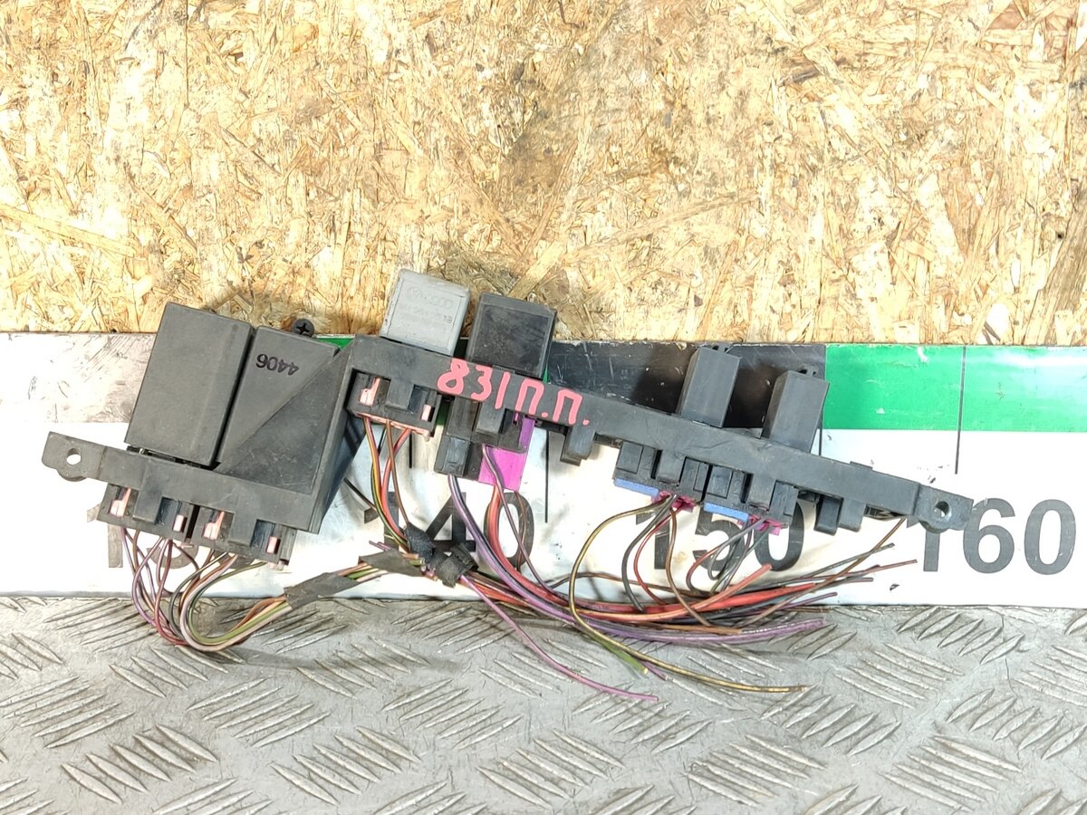 Блок предохранителей салонный VOLKSWAGEN Phaeton 2002-2016