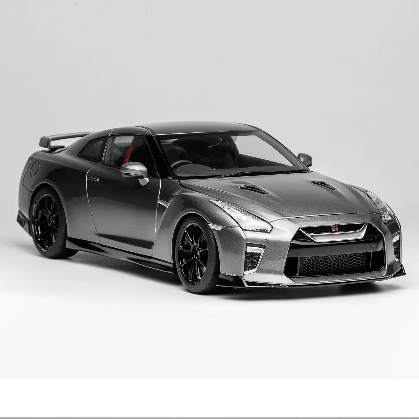Машинка MH1:18 Ниссан GT-R R35 NISMO T-Spec ограничивать Модель легкосплавного автомобиля