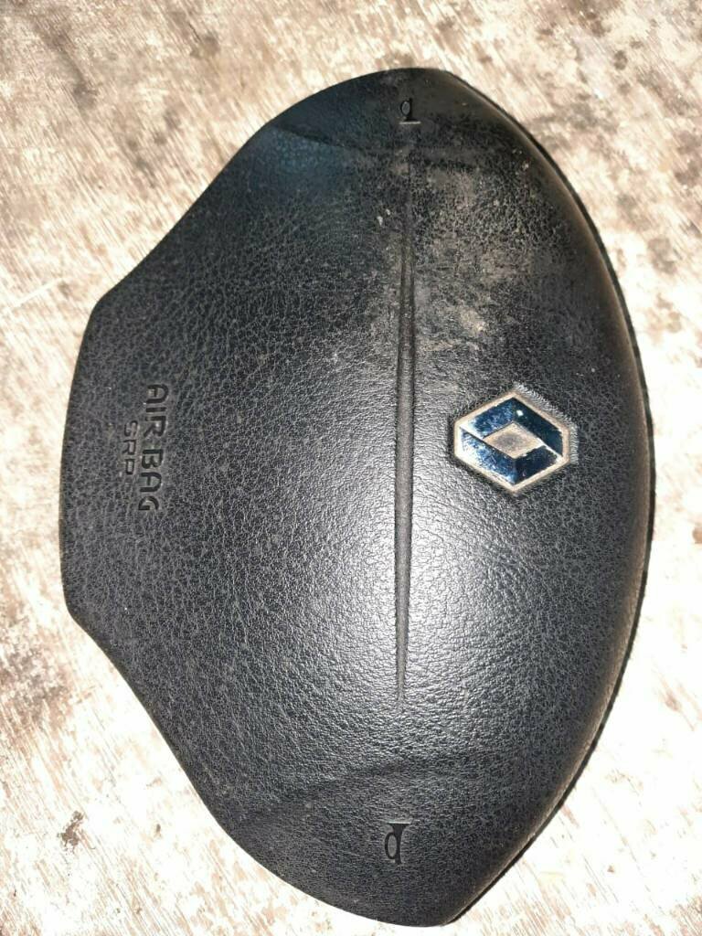 AirBag водительская Renault Clio 2 рест. 2003 8200091772