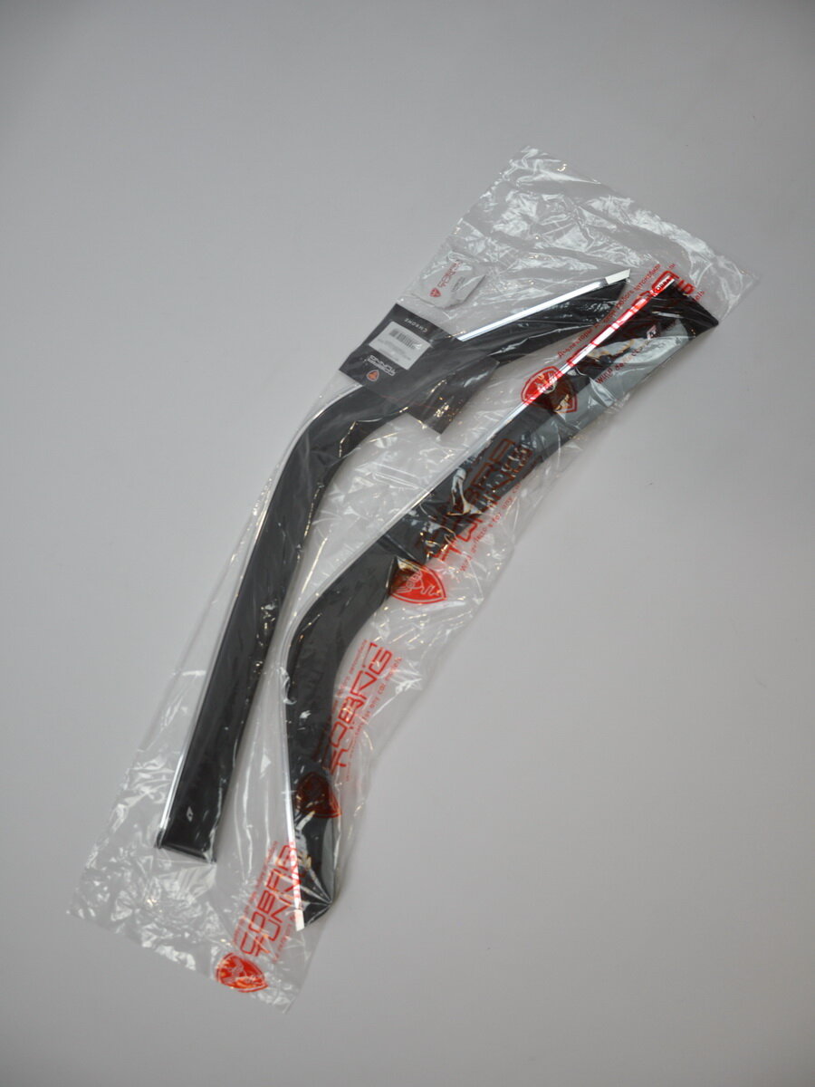 Дефлекторы окон для Hyundai Starex 1998-2007/H-1 1998-2007 хром. молдинг "CT"