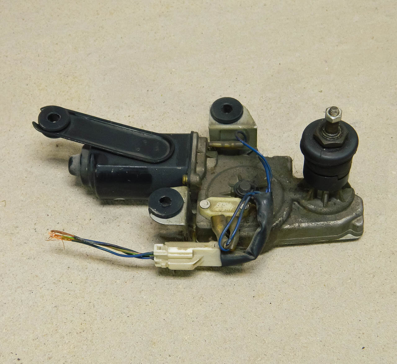 Моторчик заднего дворника Accent I (X3), 3 х двер