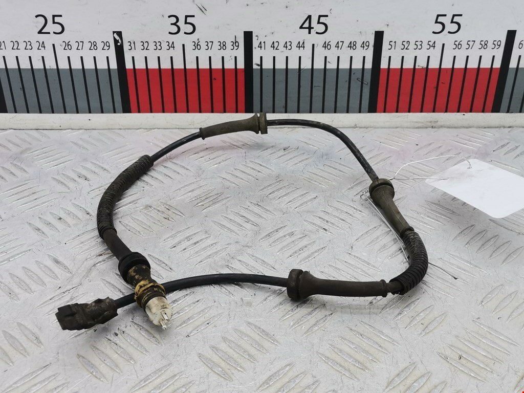 Датчик ABS передний Opel Vivaro A 93192439 арт. 1934755