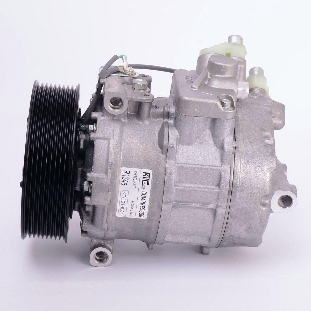 Компрессор для КАМАЗ 5490 / Mercedes Axor (01-) 4572300111 9PK 130мм 24V (019084)