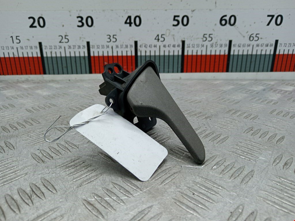 Ручка двери внутренняя передняя правая Mercedes Sprinter 2 (W906) A9067600261 арт. 2078766