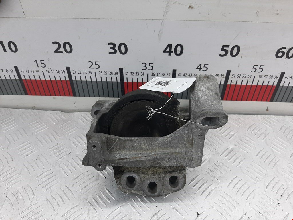 Подушка (опора) крепления двигателя Mazda CX-5 (KE) арт. 1699722
