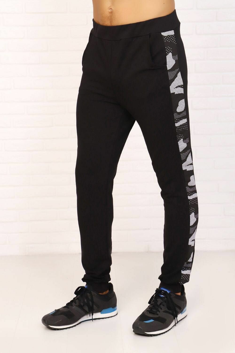 Брюки спортивные