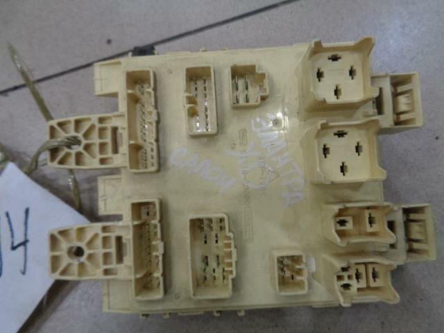 Блок предохранителей салонный от Hyundai Elantra XD 2000-2010