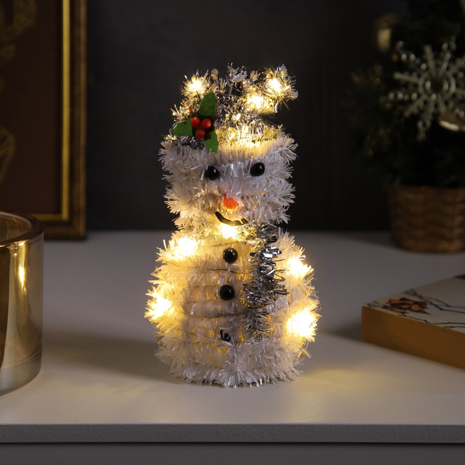 Светодиодная фигура из мишуры «Снеговик в серебристом» 16 × 9 см, 10 LED, батарейки AG10х3 (в комплекте), свечение тёплое белое, 10688611