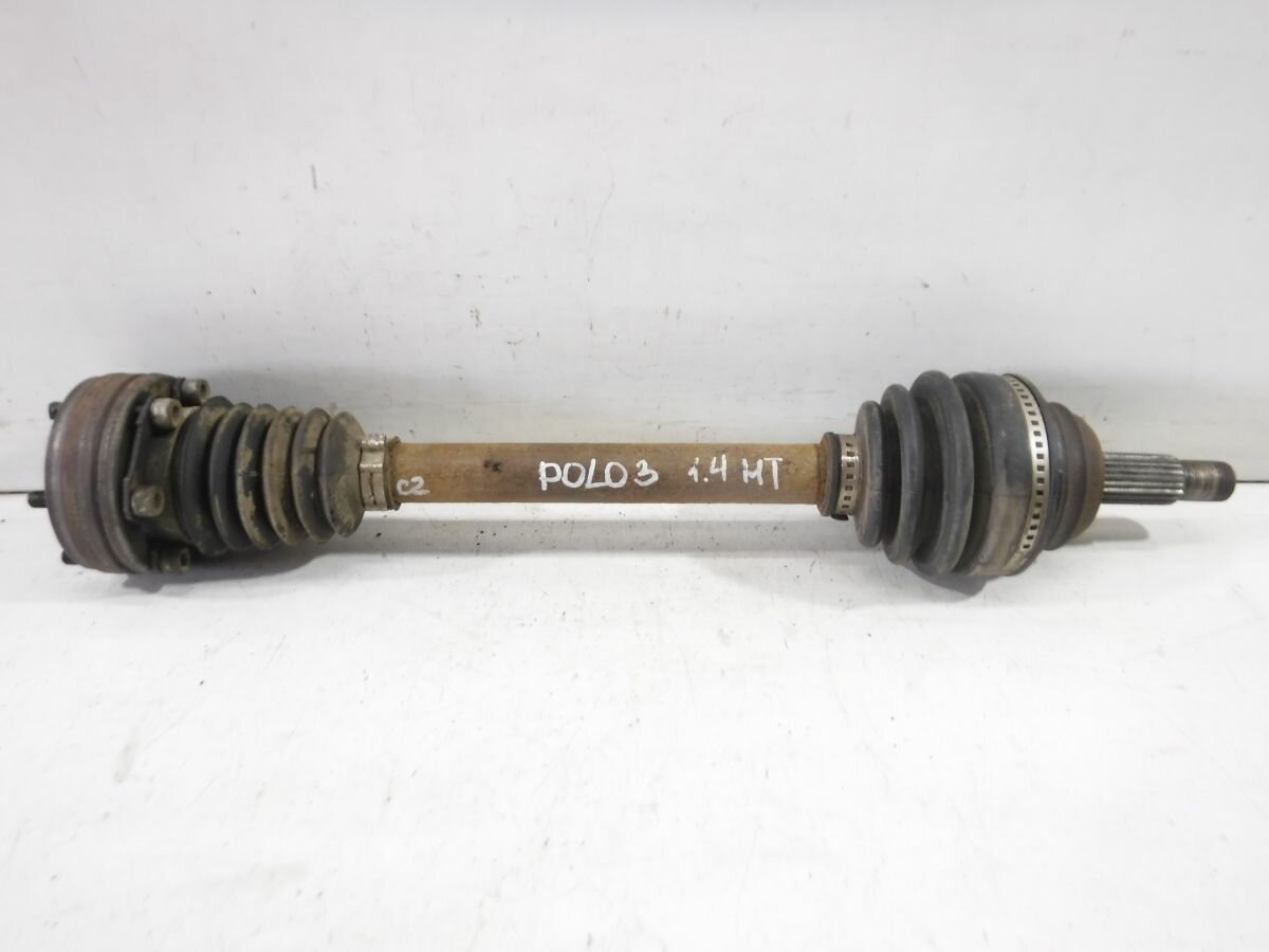 Полуось передняя левая Volkswagen Polo III (1994—2002) JZW407449EX