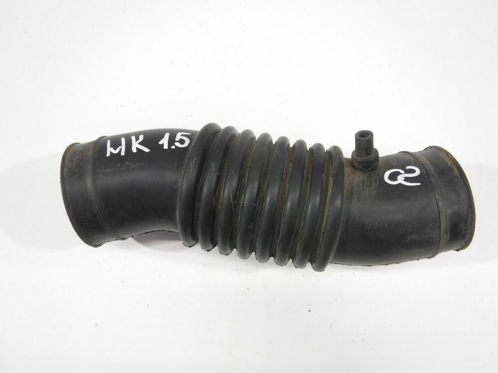 Патрубок воздушного фильтра Geely MK 1016000588