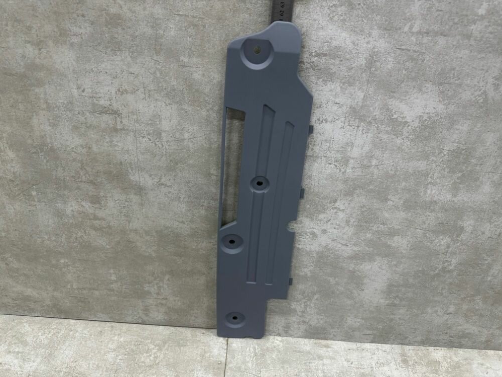 Торцевая планка корпуса фары левая VOLVO FH FM (вольво ФШ ФМ)