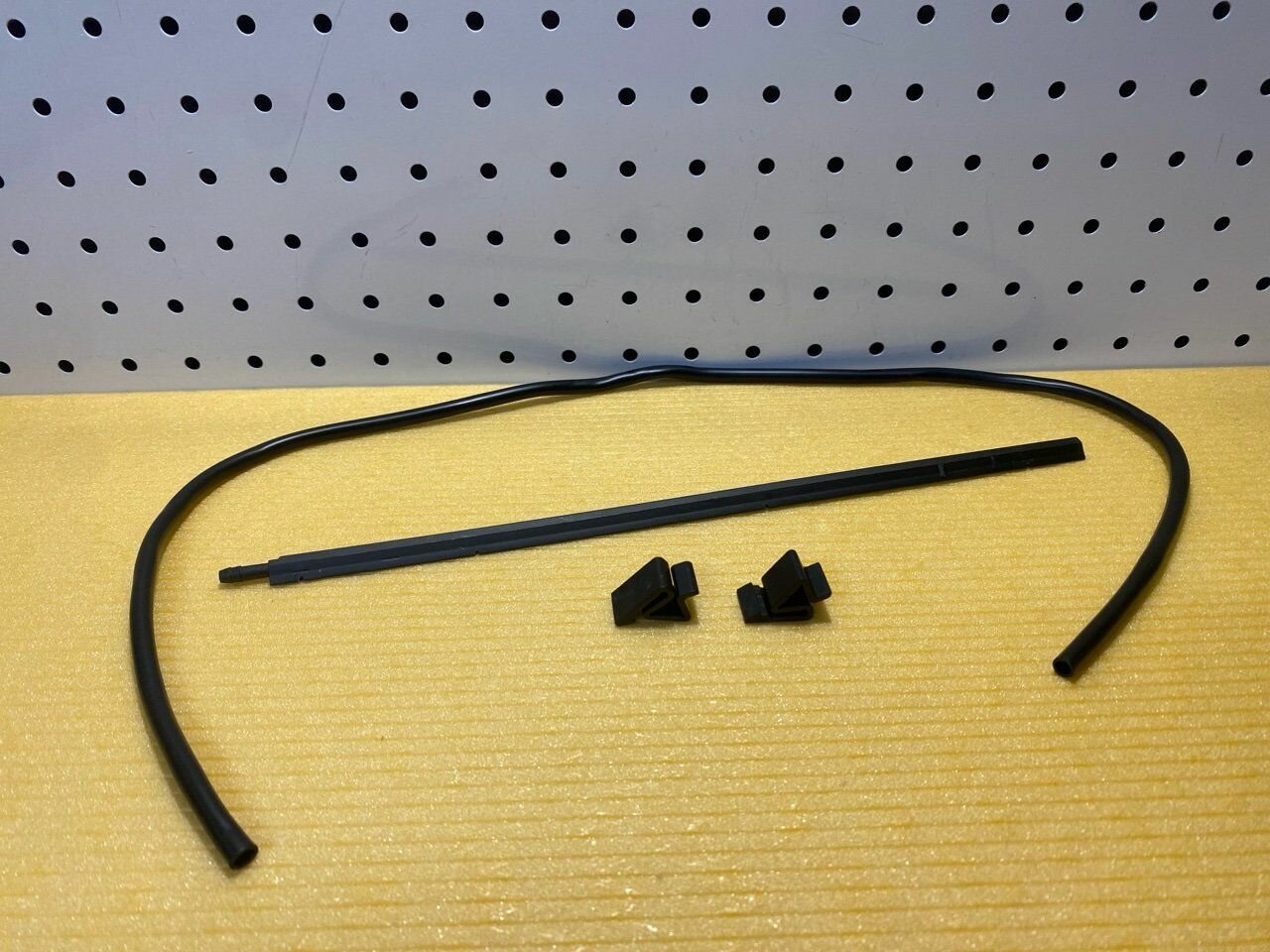 Форсунка омывателя лобового стекла Scania (Скания)