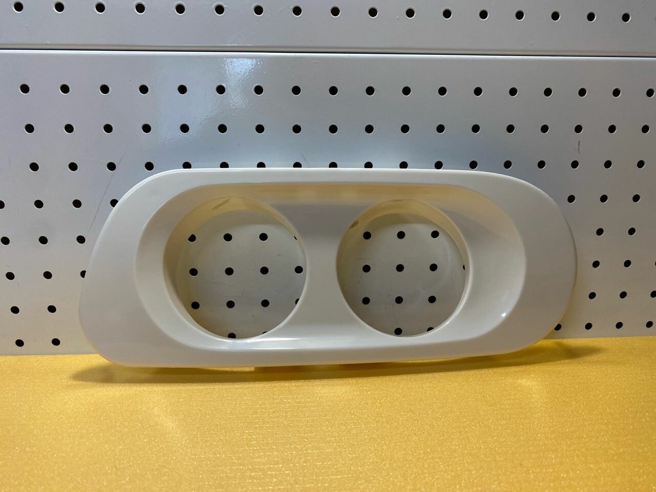 Рамка противотуманной фары левая для грузовиков DAF XF105 (ДАФ ХФ105)