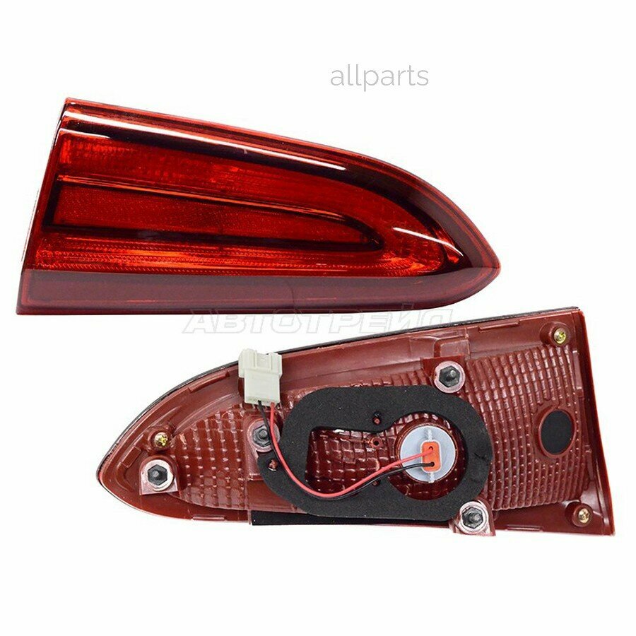 SAT ST-73-0013 Фонарь в крышку багажника Hyundai Santa Fe 18-21 (Справа)