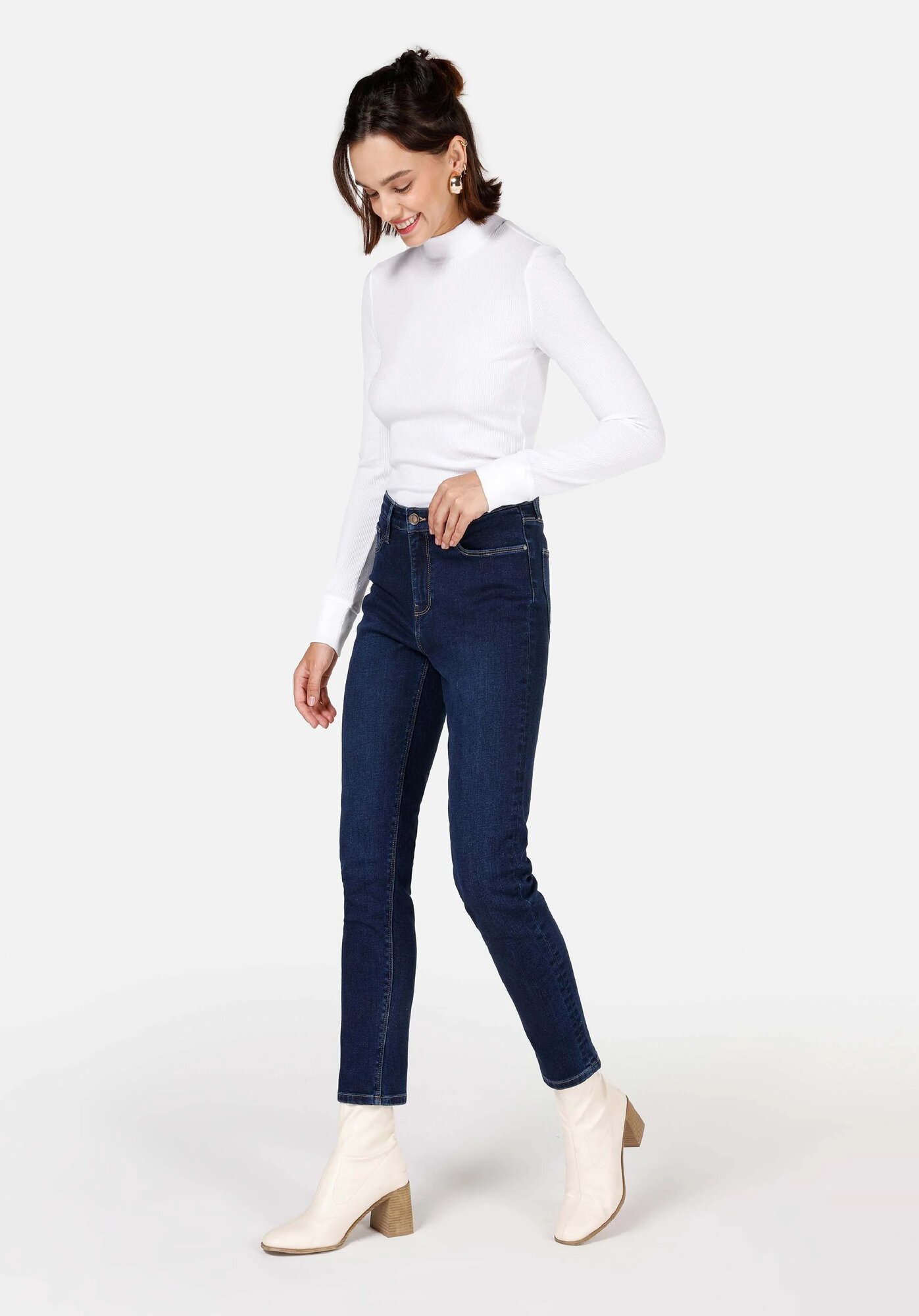 Джинсы зауженные 703 CARLA Slim Fit 