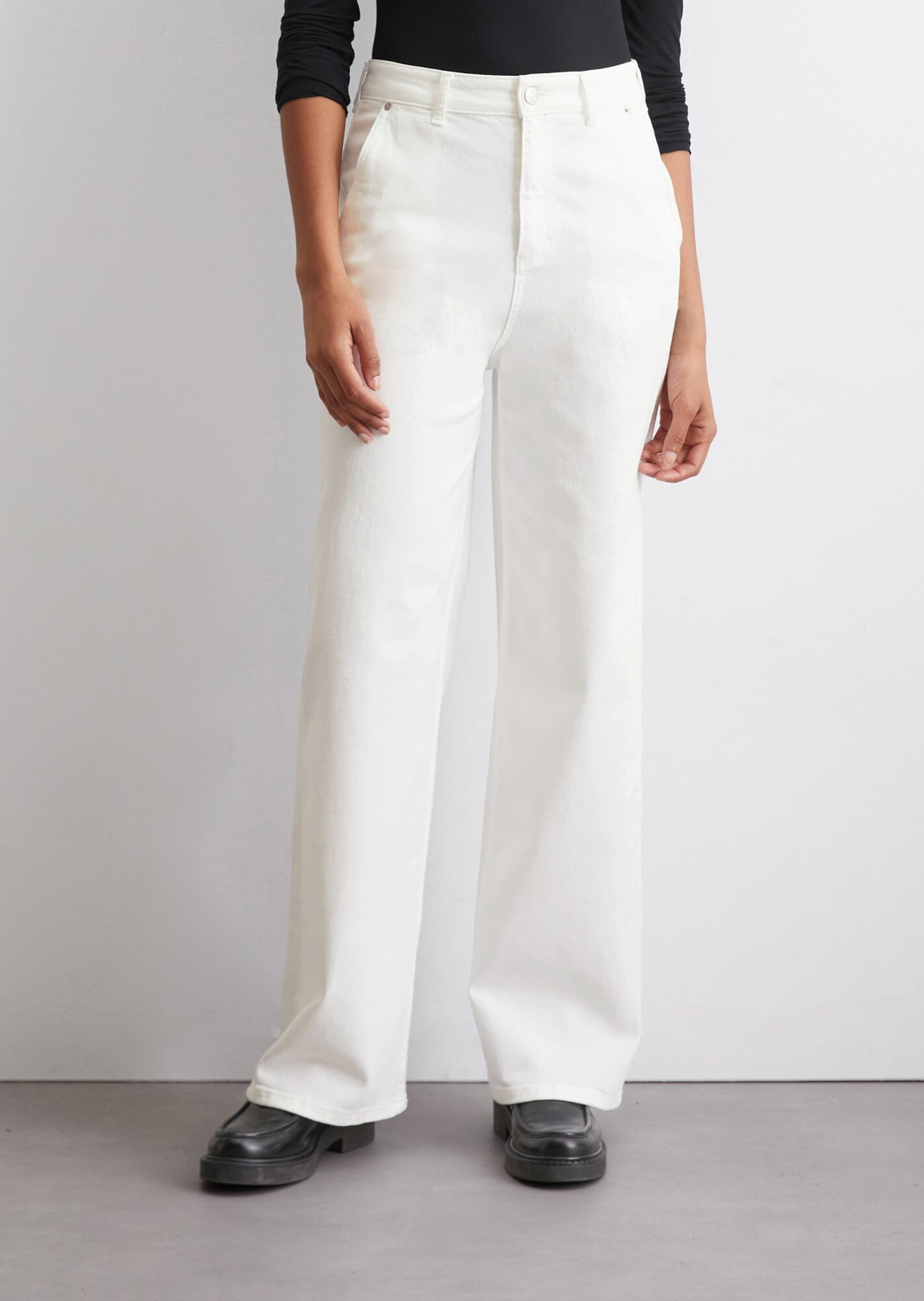 Джинсы широкие 