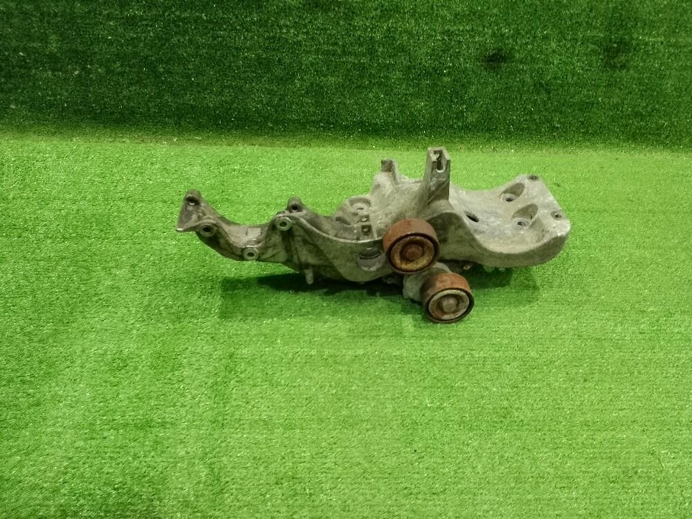 Кронштейн гидроусилителя руля Lada Largus Б/У с пробегом