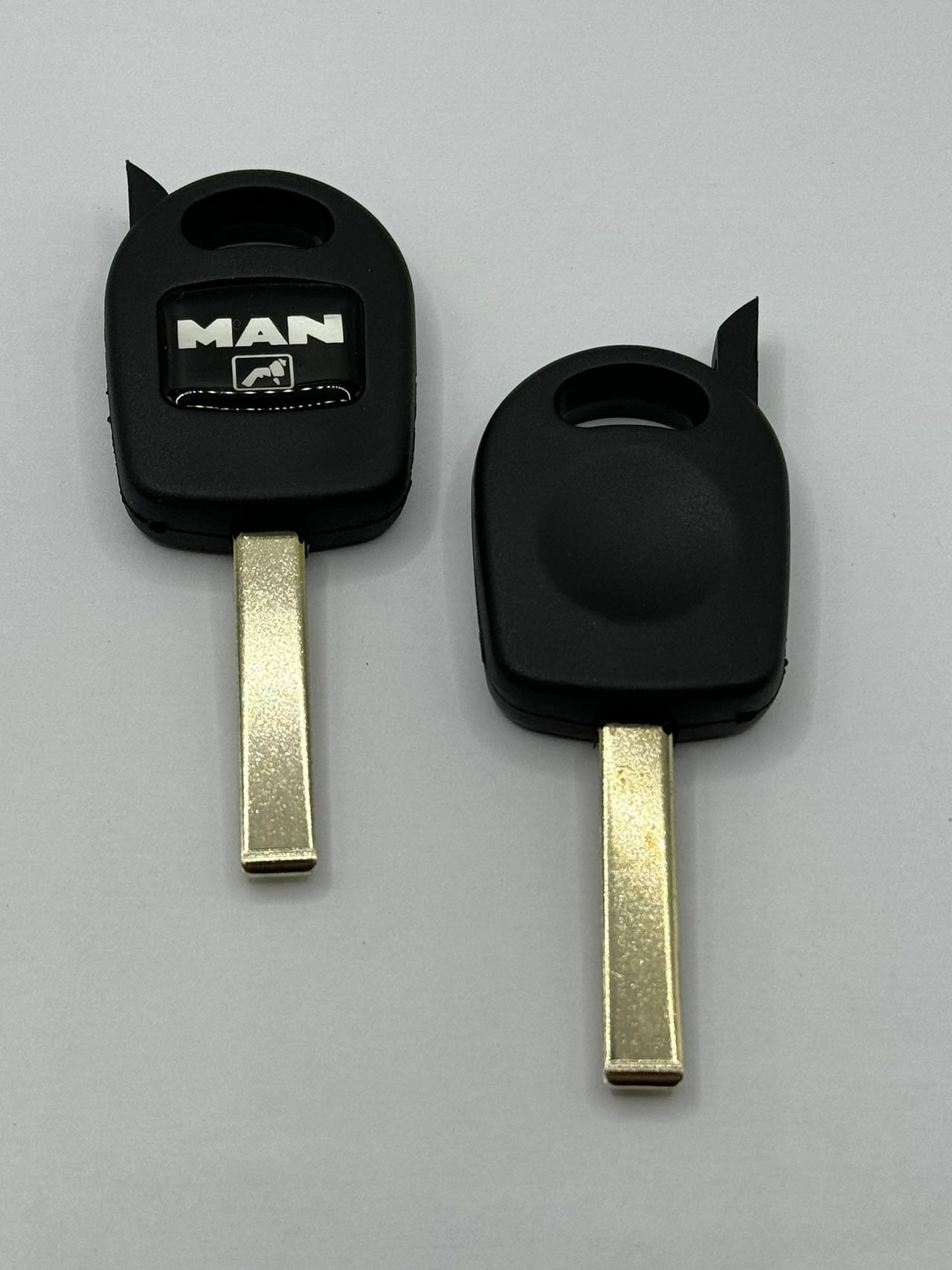Заготовка ключа Ман MAN_TP00HUHCAP_T00HF63P_HU83T00 с м п чип (B-140) 5 шт .