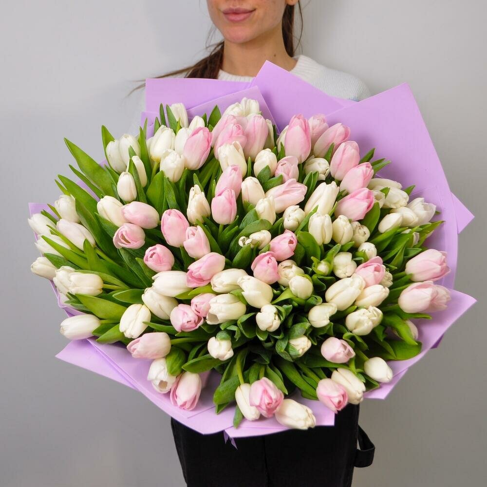 Букет живых цветов Королевство Праздника "101 Тюльпан", монобукет, фоамиран, высота 45 см, 101 цветок