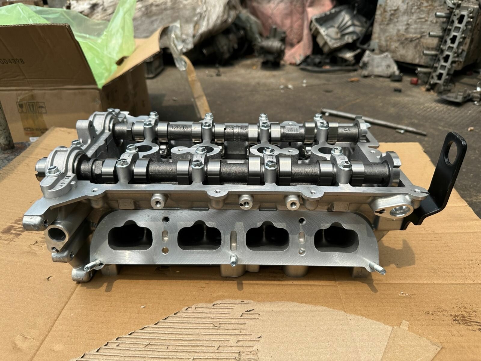 Головка цилиндра SQRE4T15BB для Chery Tiggo 4, Chery Tiggo 7 Pro, Chery Tiggo 8