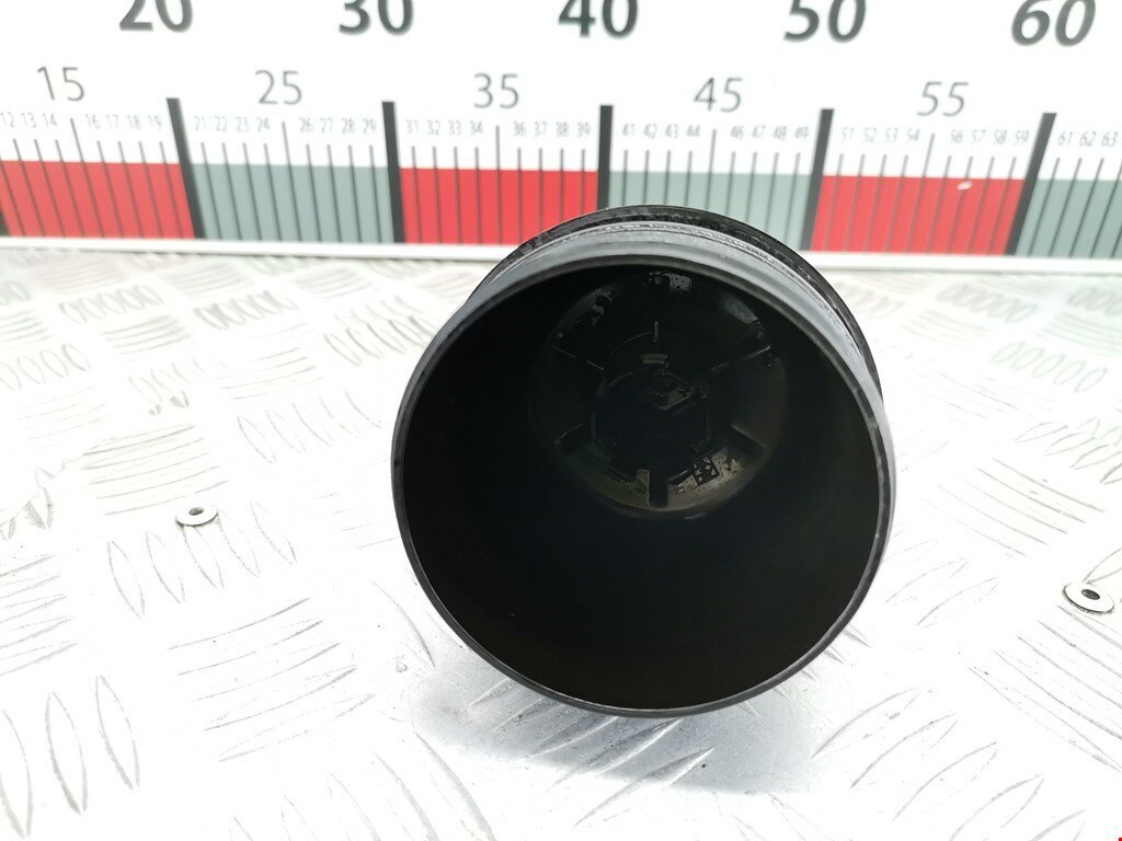 Крышка масляного фильтра Ford Focus 2 1145964 арт. 1963430