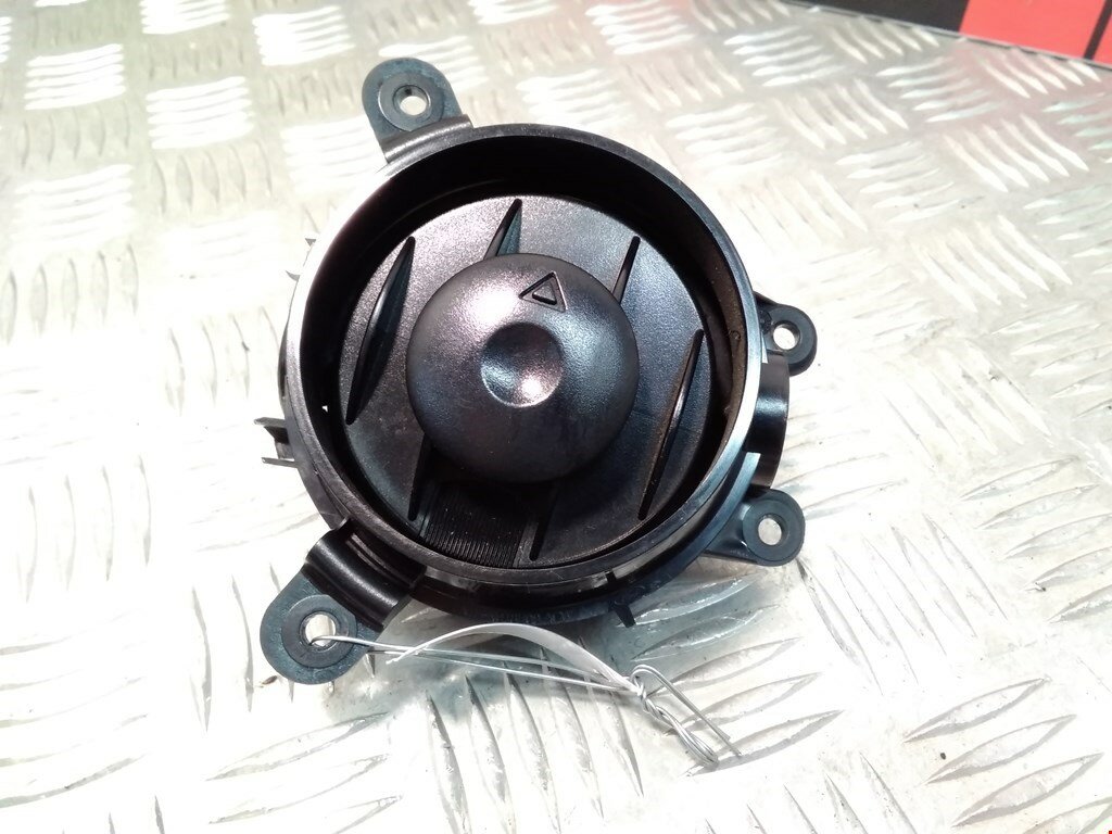 Дефлектор обдува салона Ford Fusion 1207752 арт. 599347