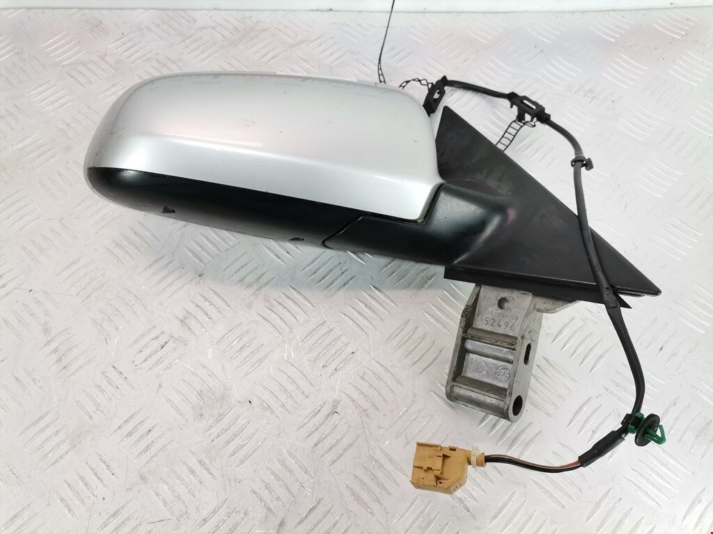 Зеркало наружное правое Audi A4 B6 8H1858532E арт. 1662026