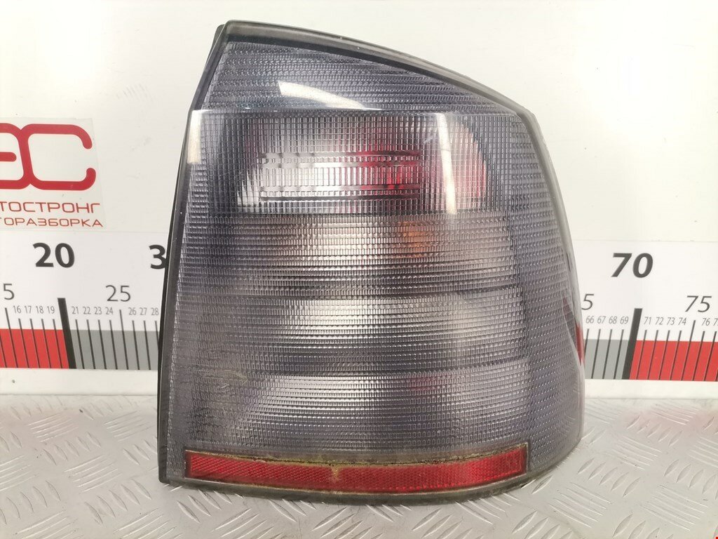 Фонарь задний правый Opel Astra G 6223022 арт. 1499029