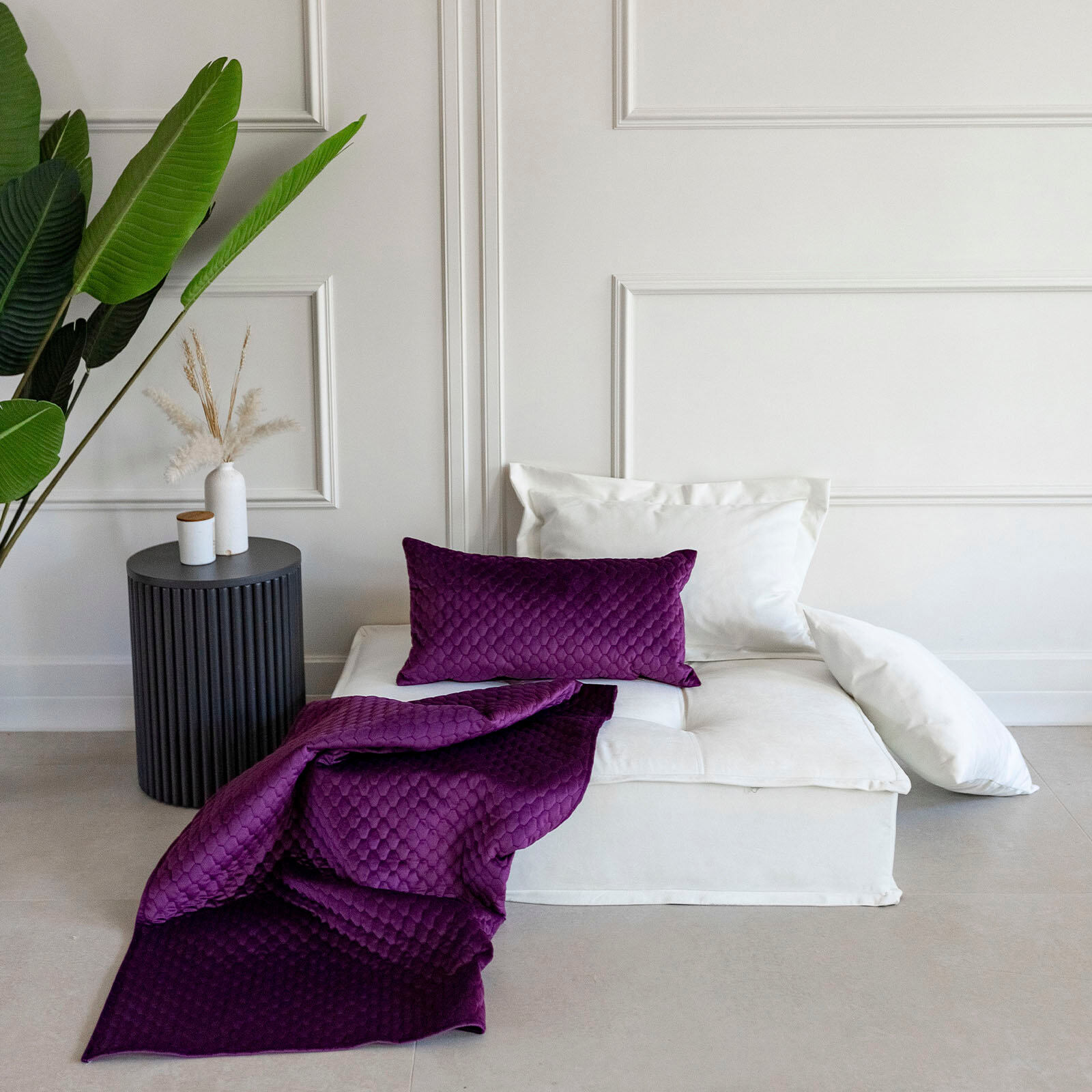 Пуф бескаркасный для дома 80х100 MIELLA Lora, белый, 2 подушки белого цвета+ 1 в подарок