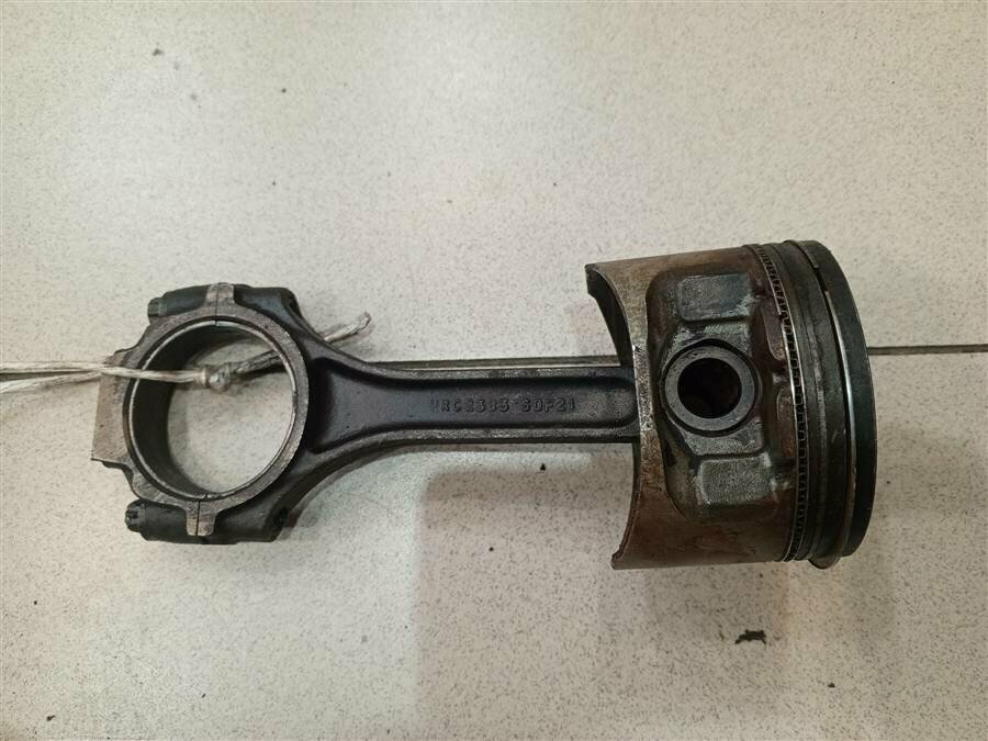 Поршень с шатуном от Land Rover Discovery 1 1989-1998