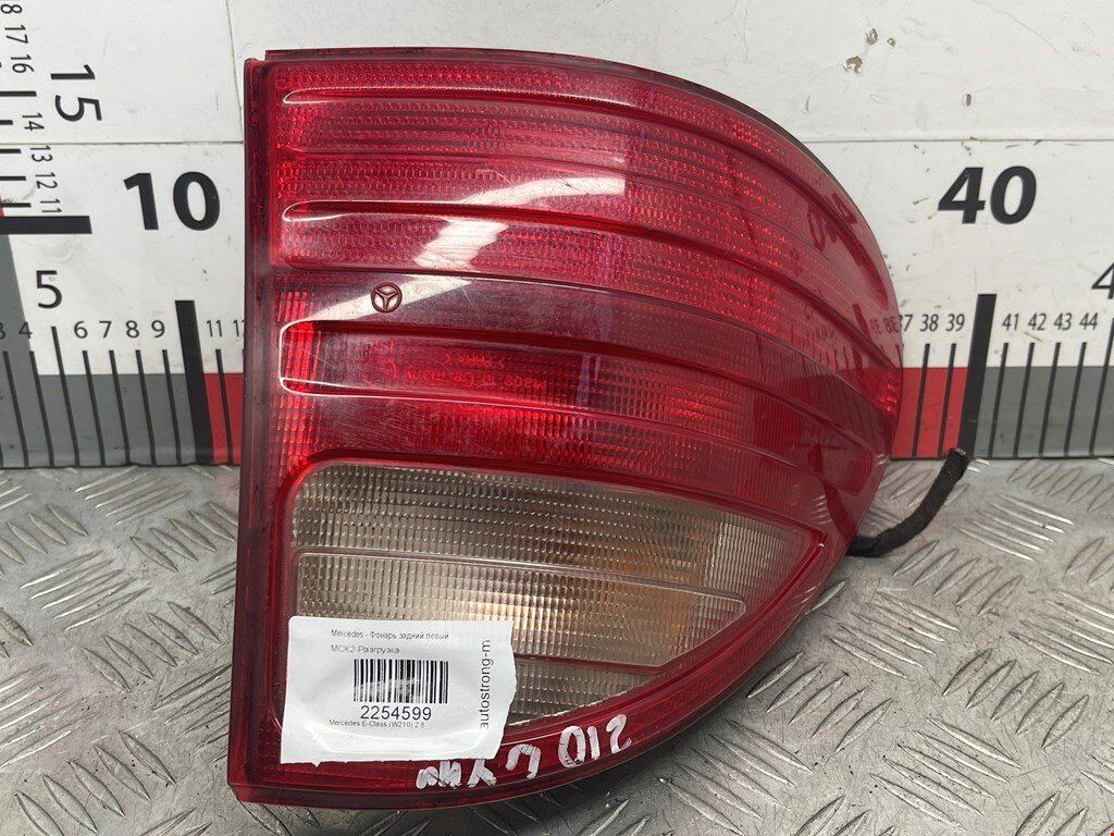 Фонарь задний левый Mercedes E-Class (W210) A2108204764 арт. 2254599